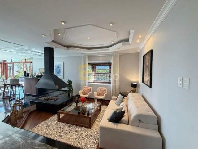 Casa de Condomínio para venda em Condomínio Reserva Colonial de 359.00m² com 4 Quartos, 4 Suites e 6