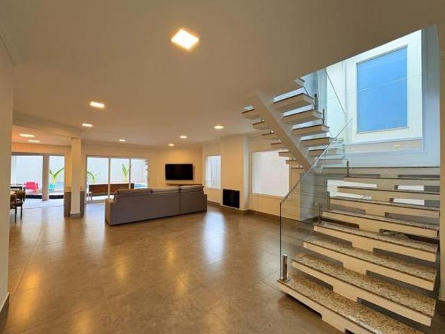 Casa de Condomínio para venda em Condomínio Reserva Colonial de 435.00m² com 4 Quartos, 4 Suites e 4