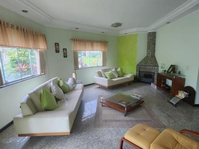 Casa de Condomínio para venda em Condomínio Reserva Colonial de 553.00m² com 4 Quartos, 2 Suites e 3