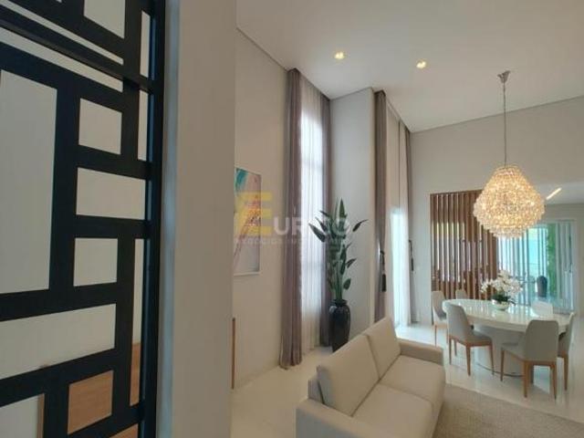 Casa de Condomínio para venda em Condominio Reserva da Serra de 237.00m² com 3 Quartos, 3 Suites e 4