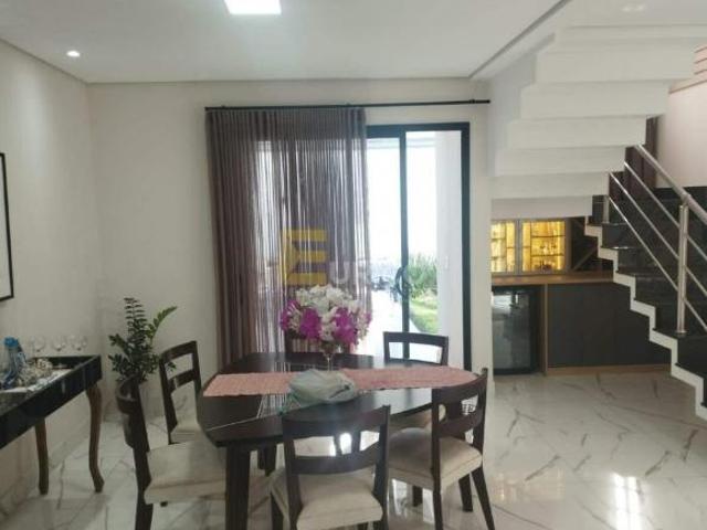 Casa de Condomínio para venda em Condomínio Residencial Mont&apos Alcino de 240.00m² com 4 Quartos, 4 Sui