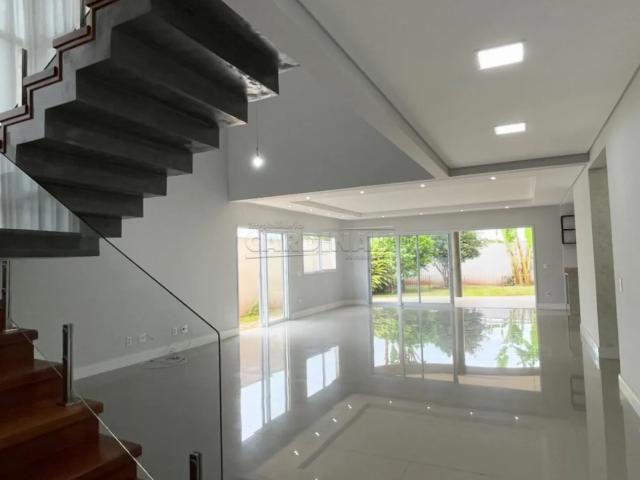 Casa de Condomínio para venda em Condomínio Residencial Montreal em São Carlos São Paulo de 305.00m² com 3 Quartos, 3 Suítes e 4 Garagens