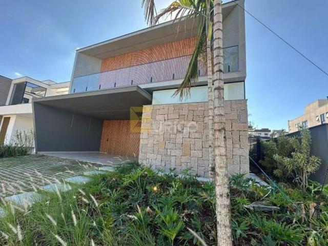 Casa de Condomínio para venda em Condomínio Residencial Arborais de 302.45m² com 3 Quartos, 3 Suites