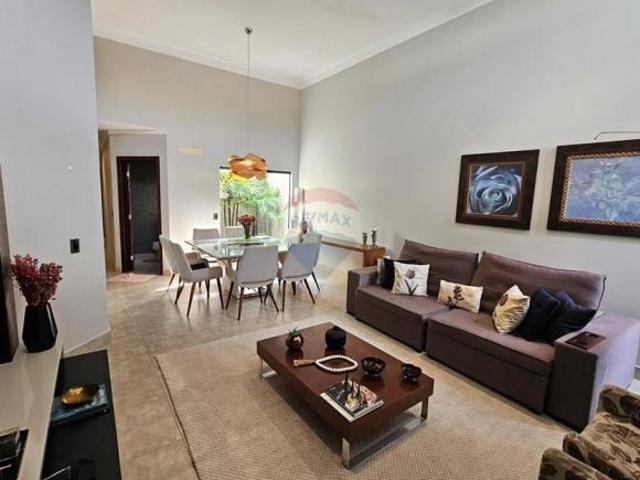 Casa de Condomínio para venda em Condomínio Residencial Flores de 180.00m² com 3 Quartos, 3 Suites e