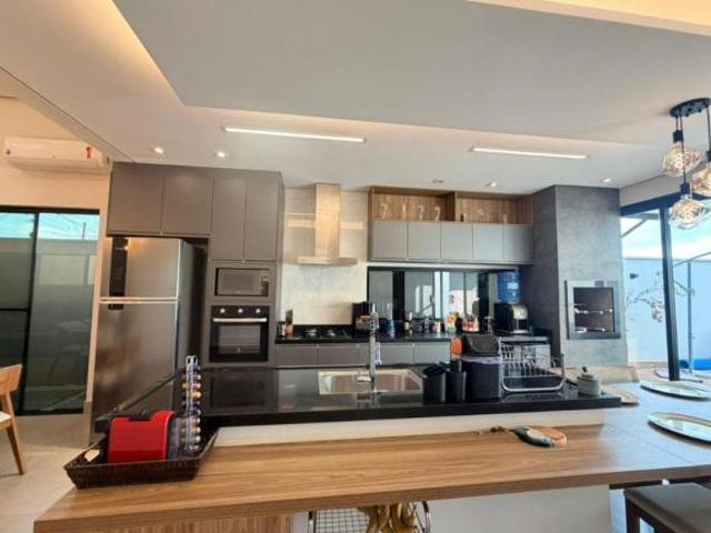 Casa de Condomínio para venda em Condomínio Residencial Jardim Firenze de 170.00m² com 3 Quartos, 3