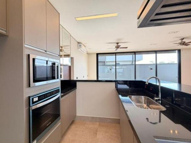 Casa de Condomínio para venda em Condomínio Residencial Jardim Firenze de 241.00m² com 2 Quartos, 2