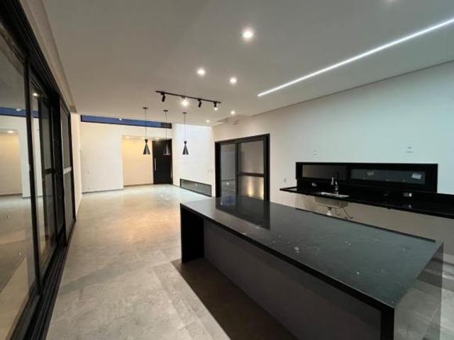 Casa de Condomínio para venda em Condomínio Residencial Lago Da Barra de 200.00m² com 3 Quartos, 3 S
