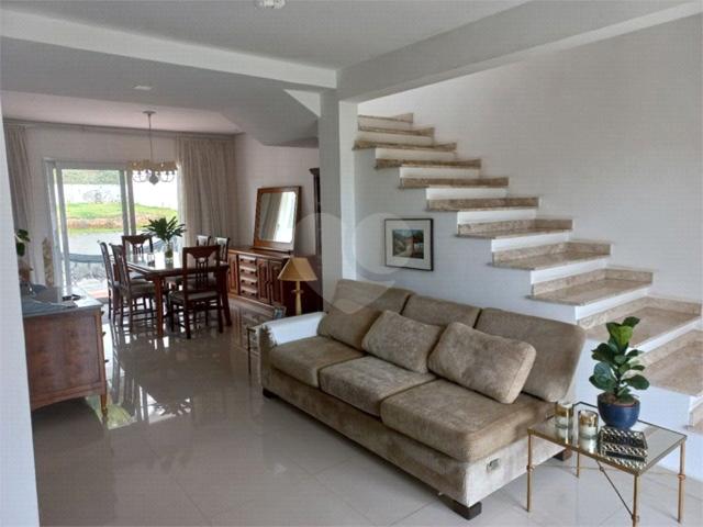 Casa de Condomínio para venda em Condomínio Residencial Terras Do Oriente em Valinhos São Paulo de 242.00m² com 3 Quartos, 1 Suíte e 4 Garagens