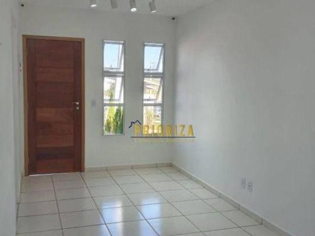 Casa de Condomínio para venda em Condominio Residencial Villa Real de 52.00m² com 2 Quartos e 2 Gara
