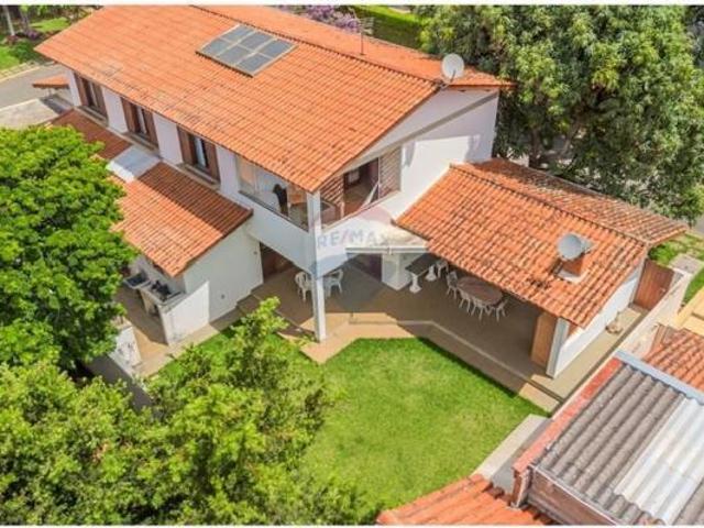 Casa de Condomínio para venda em Além Ponte de 369.00m² com 5 Quartos, 3 Suites e 4 Garagens