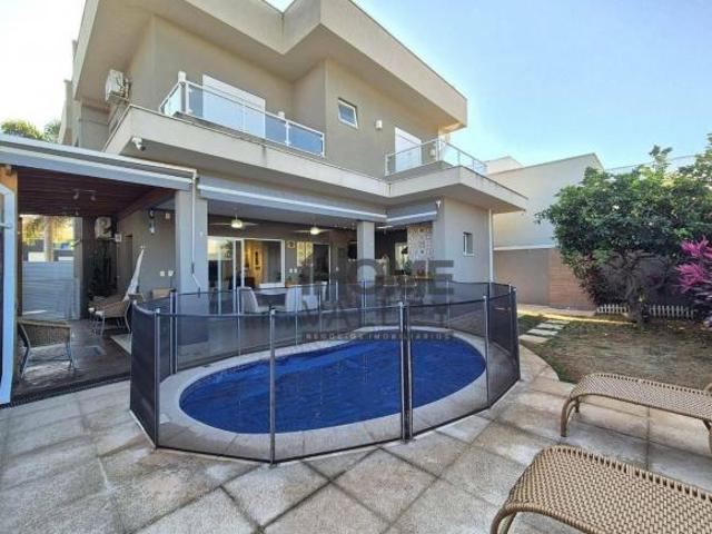 Casa de Condomínio para venda em Condomínio São Domingos de 216.00m² com 3 Quartos, 3 Suites e 4 Gar