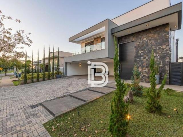 Casa de Condomínio para venda em Condomínio Santa Isabel de 404.00m² com 4 Quartos, 4 Suites e 6 Gar
