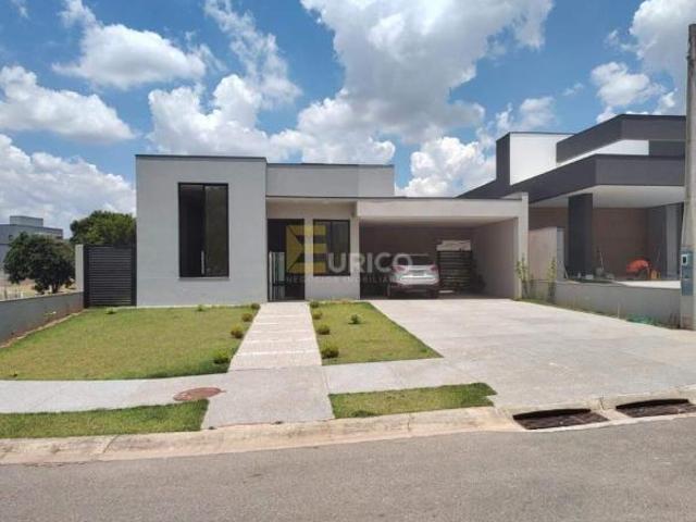 Casa de Condomínio para venda em Condomínio Santa Isabel de 200.00m² com 3 Quartos, 3 Suites e 4 Gar