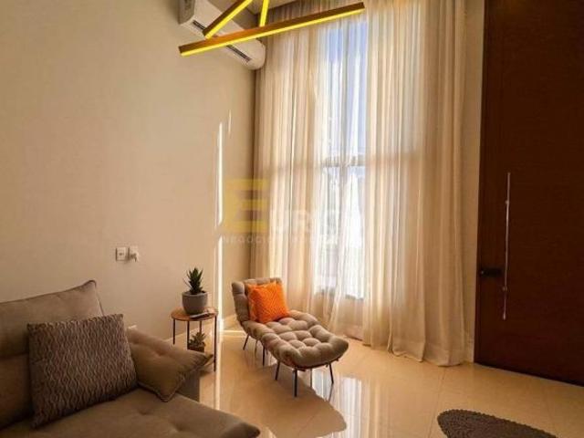 Casa de Condomínio para venda em Condomínio Via Castelli de 235.00m² com 3 Quartos, 3 Suites e 4 Gar