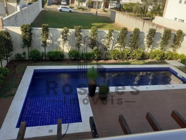 Casa de Condomínio para venda em Condomínio Vila Lobos de 320.00m² com 3 Quartos, 3 Suites e 4 Garag