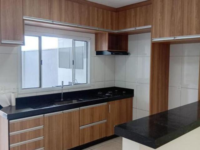 Casa de Condomínio para venda em Condomínio Vila Paraty de 105.00m² com 2 Quartos, 1 Suite e 2 Garag
