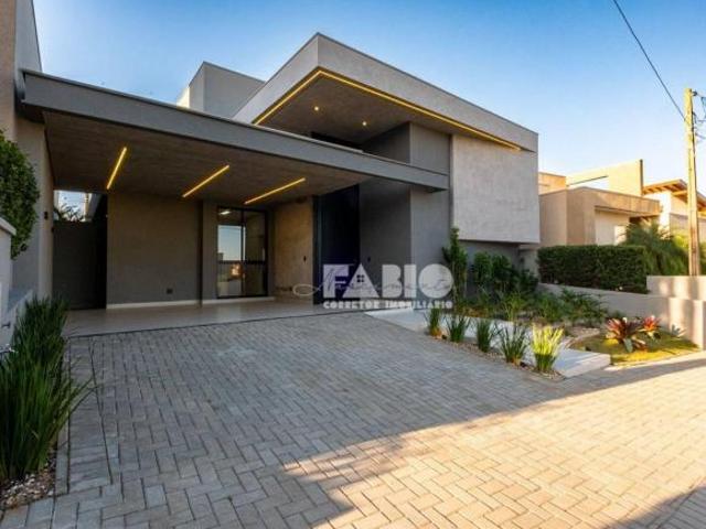 Casa de Condomínio para venda em Condomínio Vilage La Montagne de 230.00m² com 3 Quartos, 3 Suites e