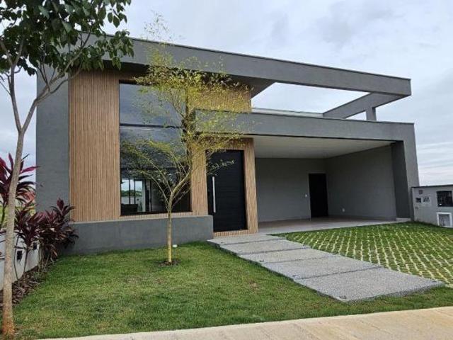 Casa de Condomínio para venda em Condomínio Villa Sapezal de 225.00m² com 3 Quartos, 3 Suites e 4 Ga
