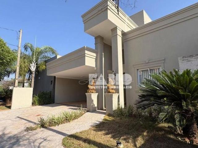 Casa de Condomínio para venda em Condomínio Village Damha I de 195.00m² com 4 Quartos, 4 Suites e 4