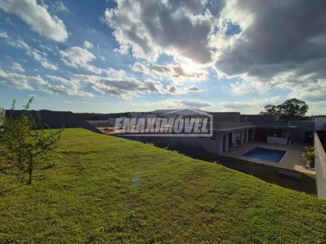 Casa de Condomínio para venda em Condominio Village Ipanema Ii de 259.00m² com 3 Quartos, 3 Suites e