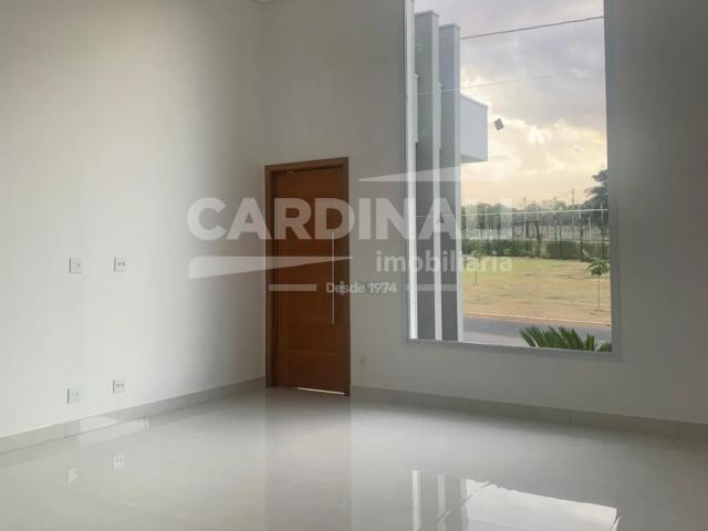 Casa de Condomínio para venda em Condomínio Village São Carlos Iv em São Carlos São Paulo de 296.00m² com 3 Quartos, 2 Suítes e 4 Garagens