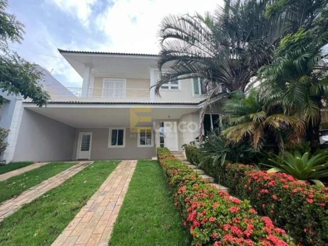 Casa de Condomínio para venda em Condomínio Villaggio Capríccio de 315.00m² com 3 Quartos, 3 Suites