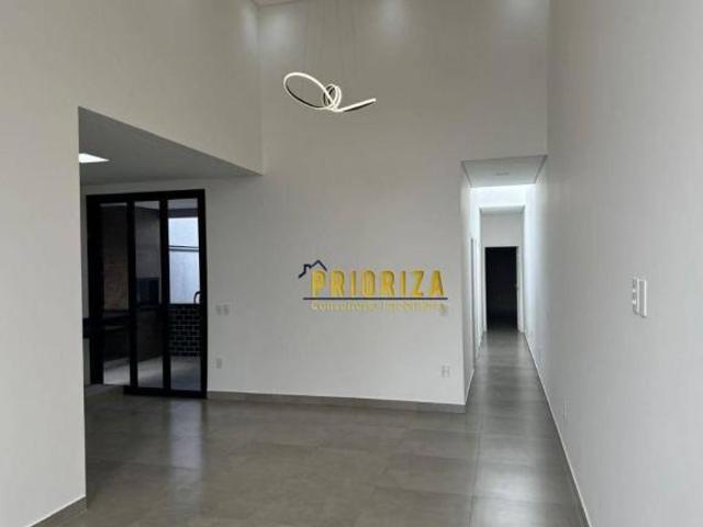Casa de Condomínio para venda em Condomínio Villagio Wanel de 132.00m² com 3 Quartos, 1 Suite e 3 Ga