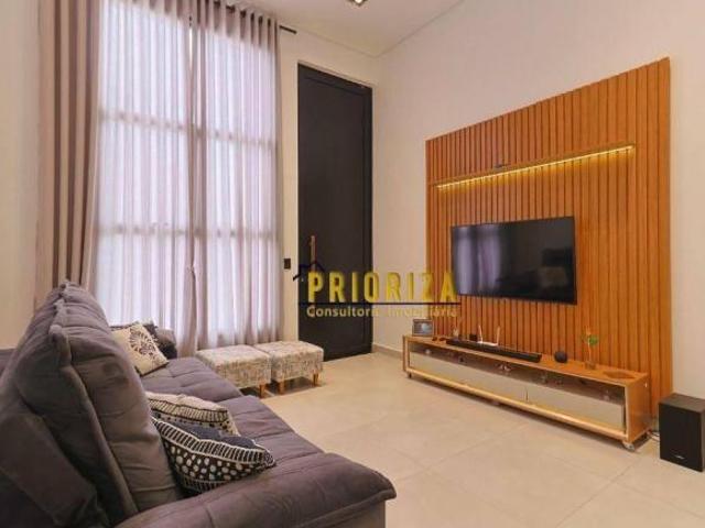 Casa de Condomínio para venda em Condomínio Villagio Wanel de 132.00m² com 3 Quartos, 1 Suite e 3 Ga