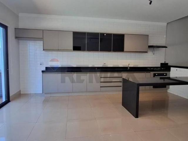 Casa de Condomínio para venda em Condomínio Vista Bela de 184.00m² com 3 Quartos, 3 Suites e 4 Garag