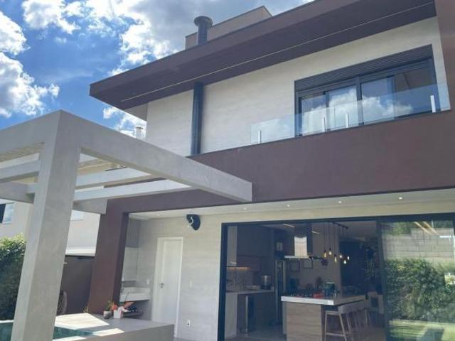 Casa de Condomínio para venda em Condomínio Vita Verdi de 291.00m² com 3 Quartos, 3 Suites e 4 Garag
