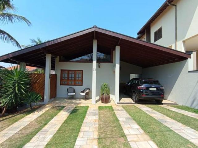 Casa de Condomínio para venda em Condomínio Vivenda Das Quaresmeiras de 196.00m² com 3 Quartos, 2 Su