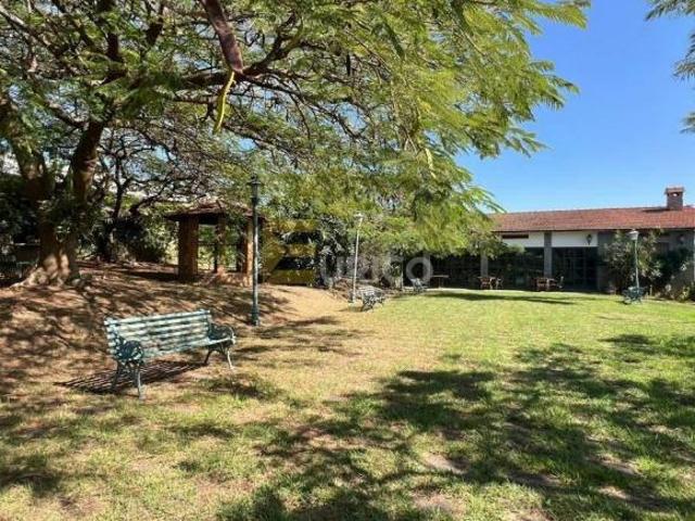 Casa de Condomínio para venda em Condomínio Ypê Dourado de 200.00m² com 3 Quartos, 3 Suites e 4 Gara