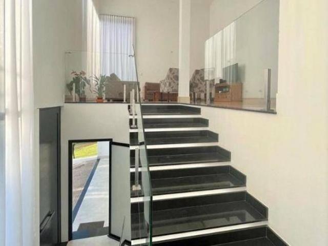 Casa de Condomínio para venda em Damha I de 250.00m² com 3 Quartos, 1 Suite e 4 Garagens