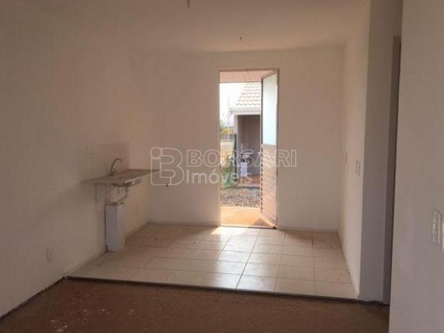Casa de Condomínio para venda em Doutor Tancredo De Almeida Neves de 44.00m² com 2 Quartos e 1 Garag