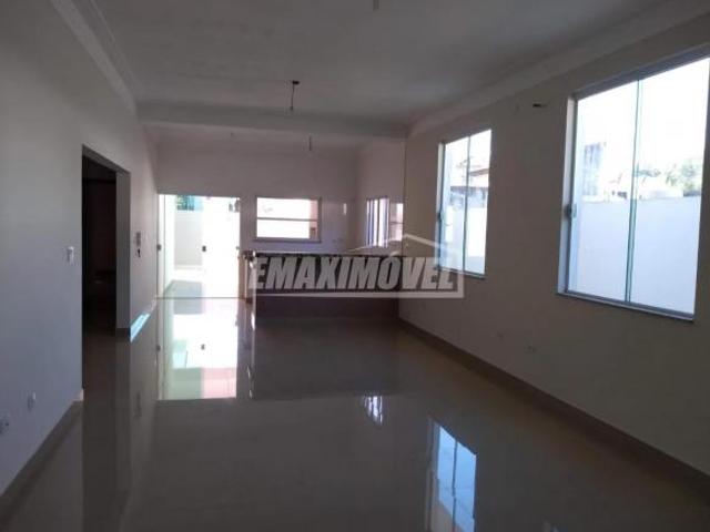 Casa de Condomínio para venda em Éden de 209.00m² com 3 Quartos, 3 Suites e 4 Garagens