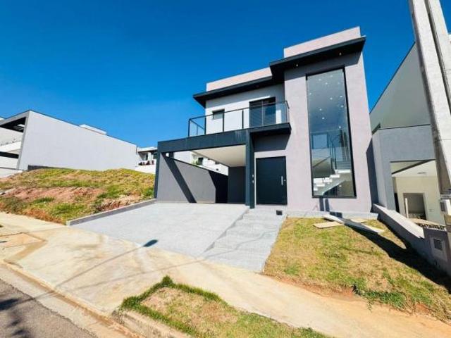 Casa de Condomínio para venda em Eloy Chaves de 208.00m² com 3 Quartos, 3 Suites e 4 Garagens