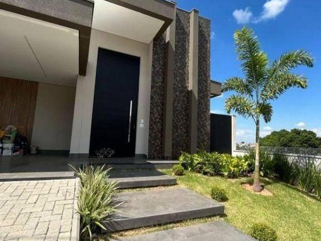 Casa de Condomínio para venda em Engenho Velho de 218.00m² com 3 Quartos, 3 Suites e 4 Garagens