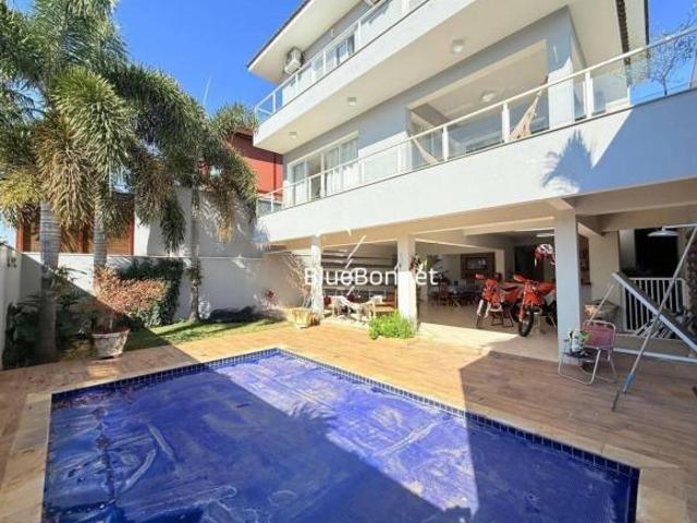 Casa de Condomínio para venda em Engordadouro de 360.00m² com 3 Quartos, 3 Suites e 5 Garagens