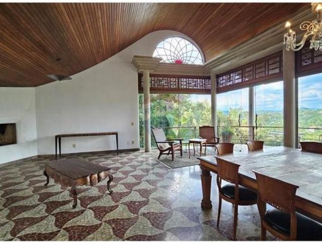 Casa de Condomínio para venda em Estancia Serrana de 401.44m² com 4 Quartos, 2 Suites e 6 Garagens