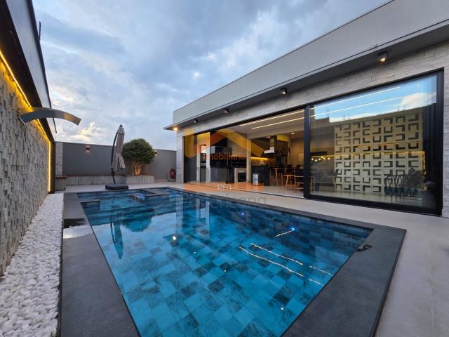 Casa de Condomínio para venda em Fazenda Santa Lúcia em Americana São Paulo de 245.00m² com 4 Quartos, 2 Suítes e 4 Garagens