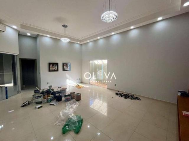 Casa de Condomínio para venda em Gaivota I de 220.00m² com 3 Quartos, 1 Suite e 4 Garagens