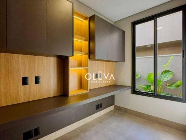 Casa de Condomínio para venda em Gaivota Ii de 258.00m² com 4 Quartos, 4 Suites e 4 Garagens