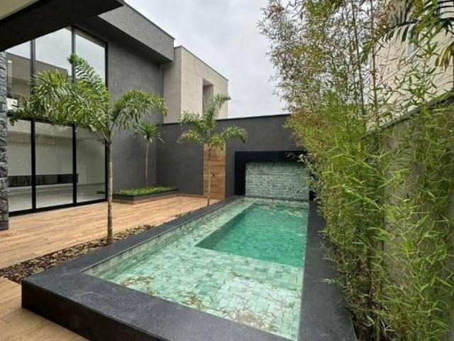 Casa de Condomínio para venda em Goiânia