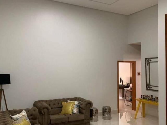 Casa de Condomínio para venda em Goiânia
