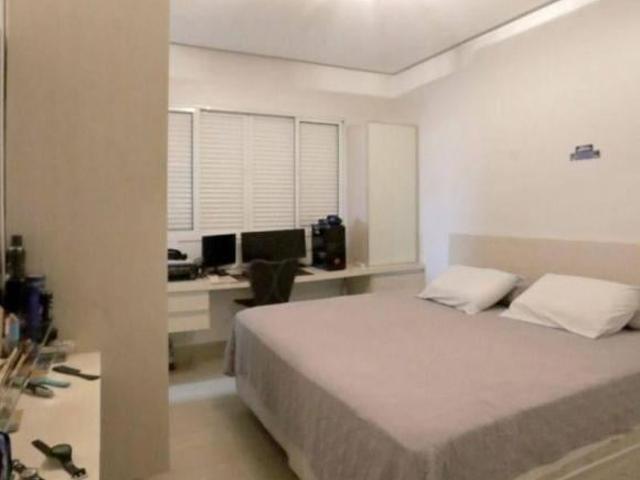 Casa de Condomínio para venda em Goiânia
