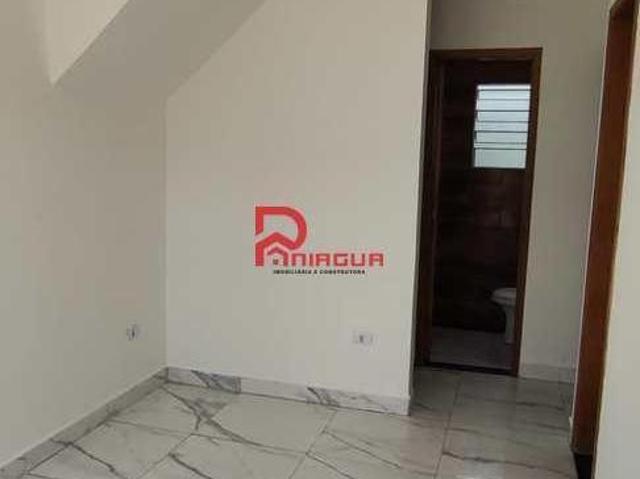Casa de Condomínio para venda em Glória de 45.00m² com 2 Quartos e 1 Garagem