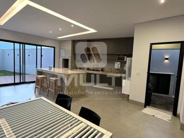 Casa de Condomínio para venda em Grand Ville, Uberlândia