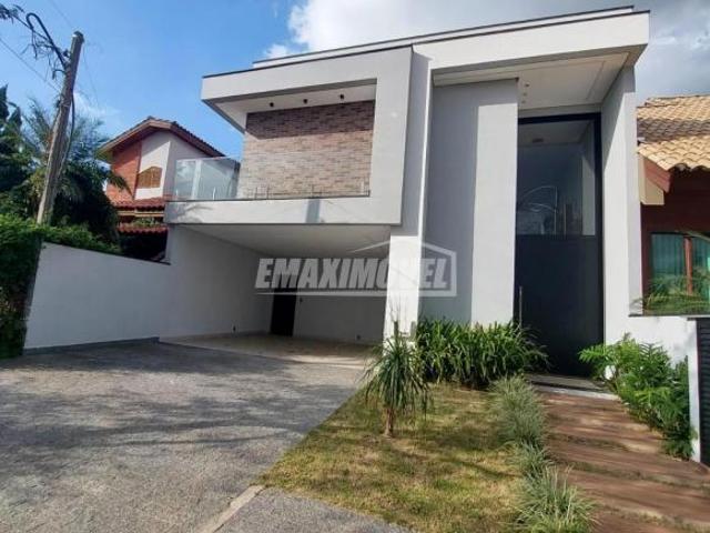 Casa de Condomínio para venda em Granja Olga Iii de 240.00m² com 3 Quartos, 3 Suites e 4 Garagens