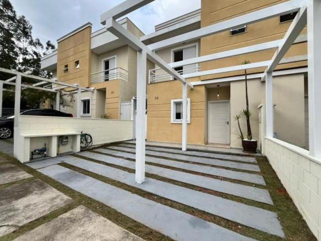 Casa de Condomínio para venda em Granja Viana de 105.00m² com 3 Quartos, 1 Suite e 2 Garagens