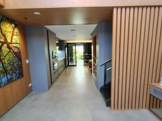 Casa de Condomínio para venda em Granja Viana de 127.00m² com 2 Quartos, 2 Suites e 2 Garagens